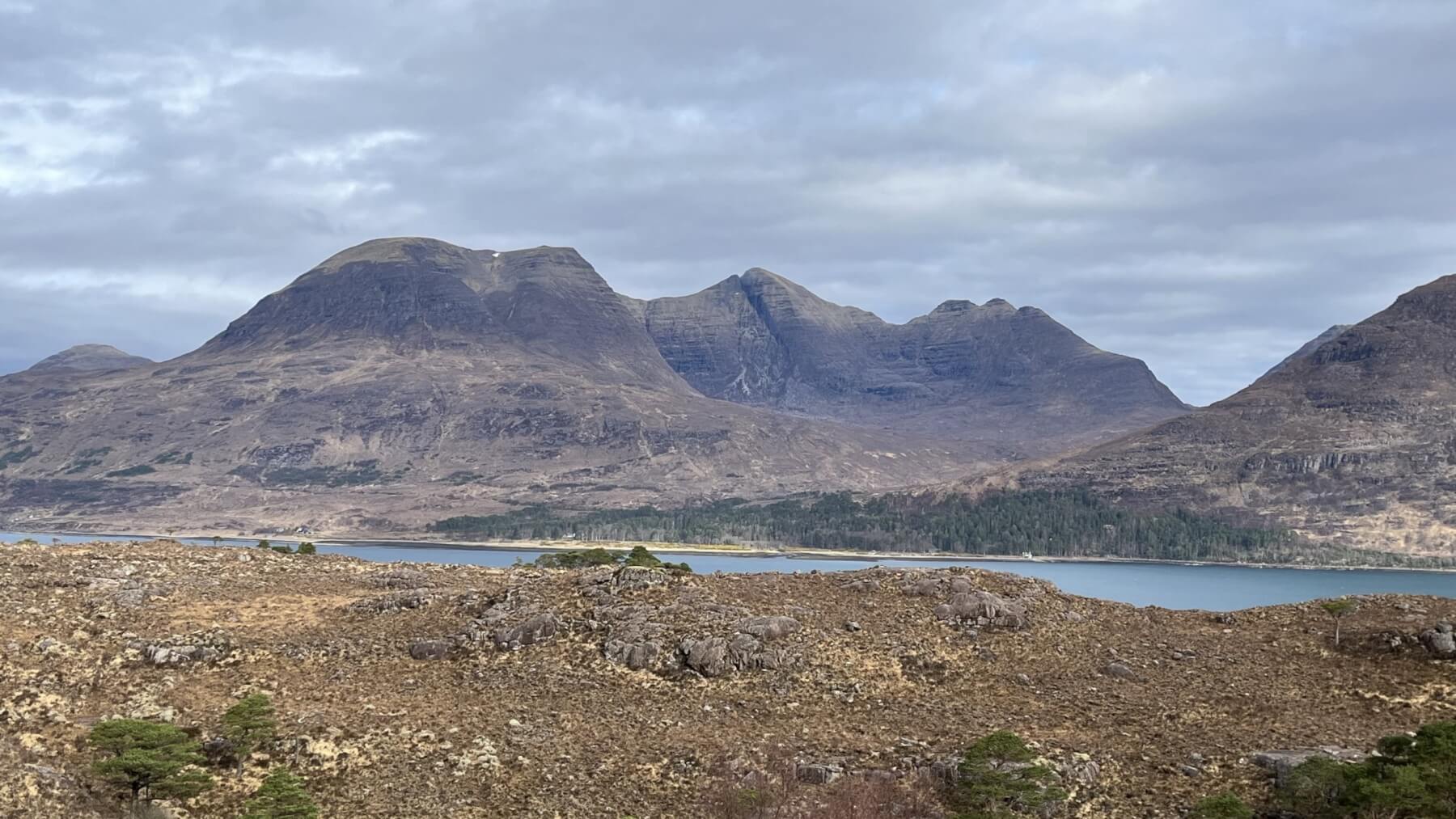 Torridon Blog & Mountain Info » Sunshine, and warm in the sunshine